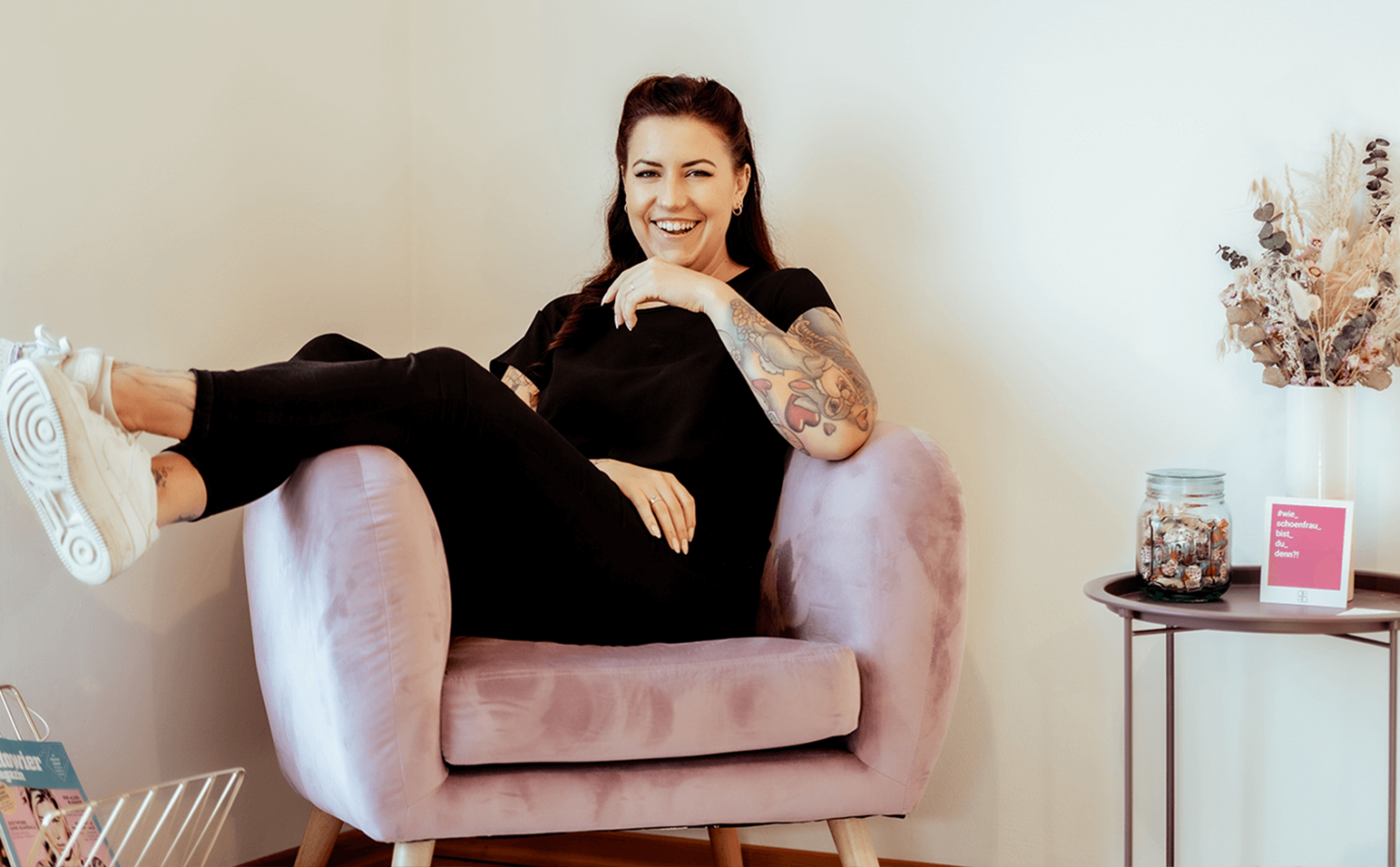 Die Tätowiererin und die Werwölfe - schoenfrau Interview